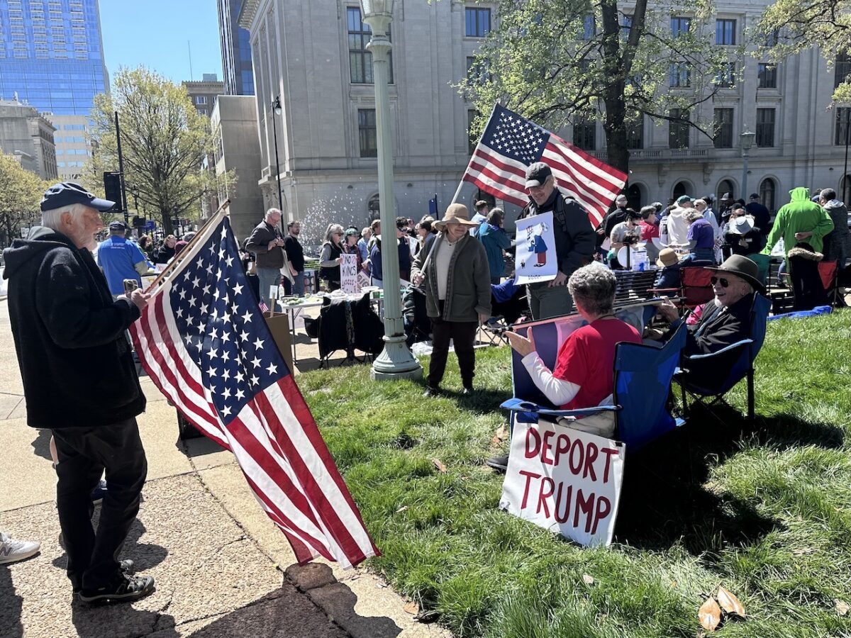 ICE is keeping detainees in three undisclosed “hold rooms” in North ...